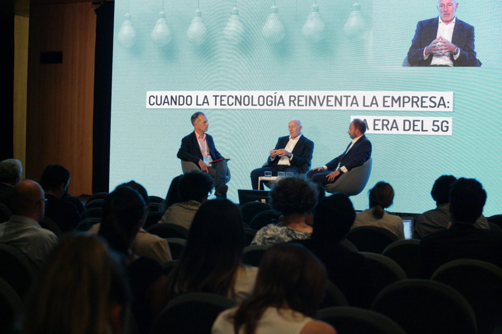 Analizamos las claves para garantizar la conexión con el cliente - ATREVIA